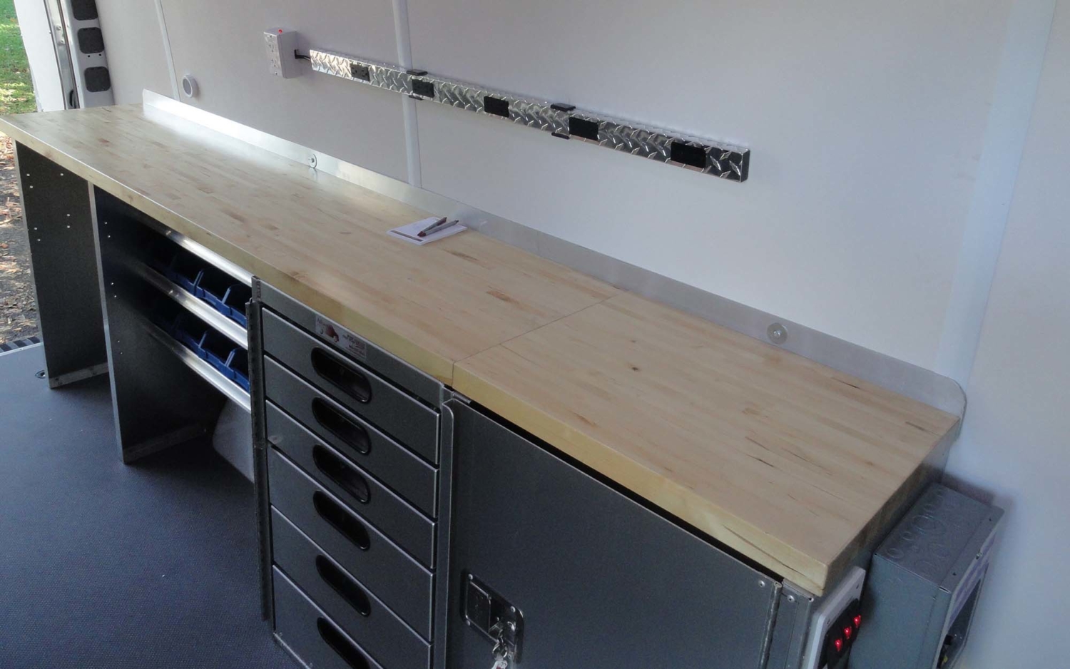Custom Vehicle Upfitters | Advantage Outfitters